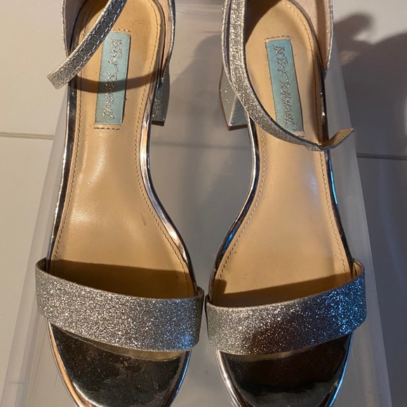 Betsey Johnson | Shoes | Copy Betsy Johnson Silver Glitter Sandal ...